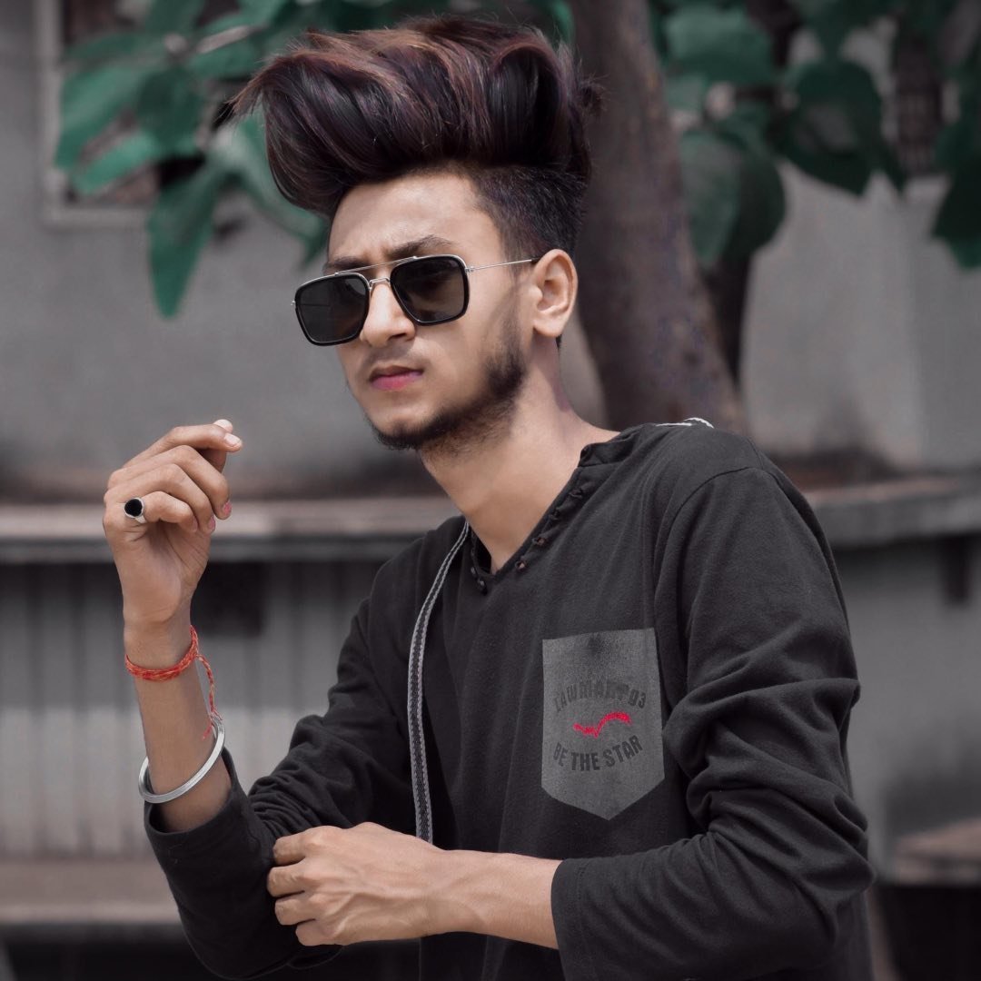 Aryan Kelvin • A Boy With A Dream ️‍🩹